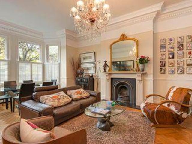 3 Bedrooms Flat for rent in Frognal, Hampstead NW3