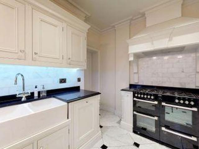 3 Bedrooms Flat for rent in Knightsbridge, London SW1X