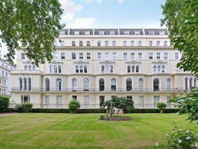 3 Bedrooms Flat for rent in Kensington Gardens Square, Bayswater W2