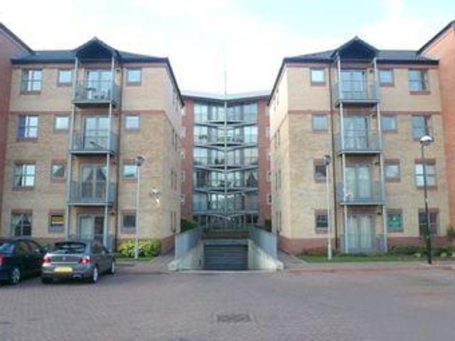 3 Bedrooms Flat for rent in Kentmere Drive, Lakeside, Doncaster DN4