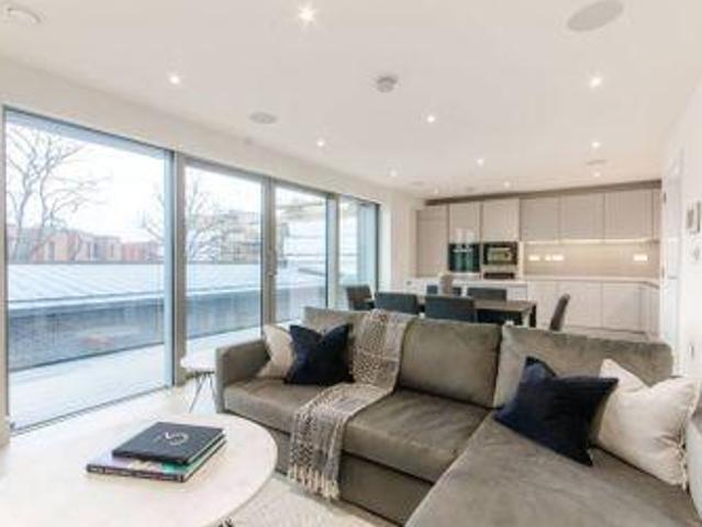 3 Bedrooms Flat for rent in Kidderpore Ave, Hampstead NW3