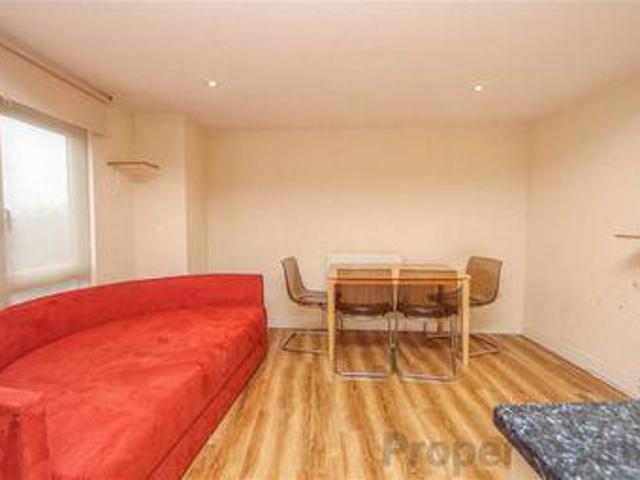 3 Bedrooms Flat for rent in Kilburn High Road, Kilburn, London NW6