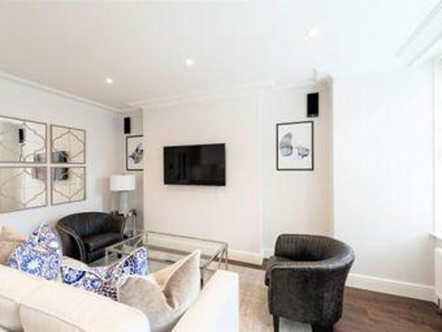 3 Bedrooms Flat for rent in King Street, London W6