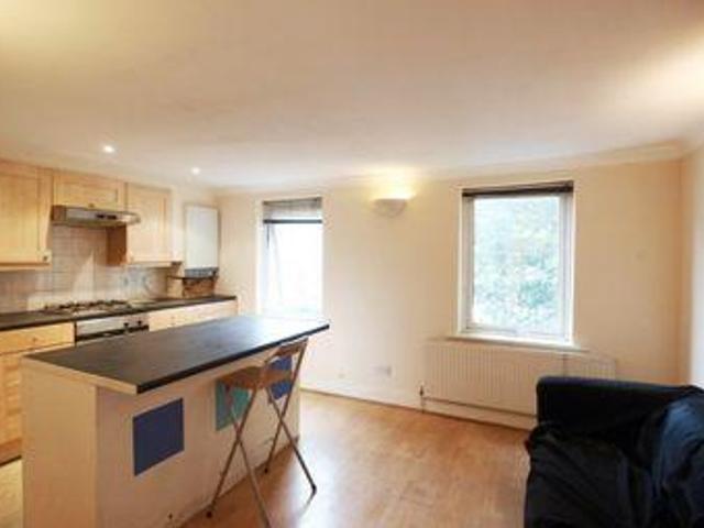 3 Bedrooms Flat for rent in Kings Cross Road, Kings Cross WC1X