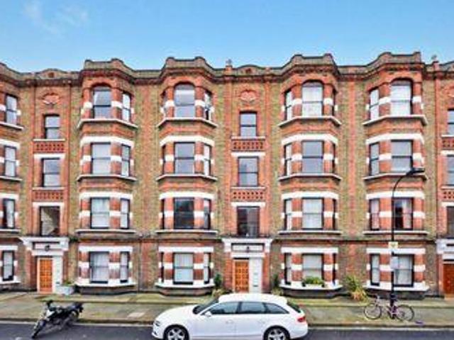 3 Bedrooms Flat for rent in Kingwood Road, Fulham, London SW6