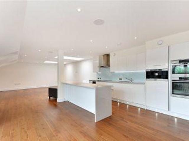 3 Bedrooms Flat for rent in Hob Mews, 35 Tadema Road, London SW10