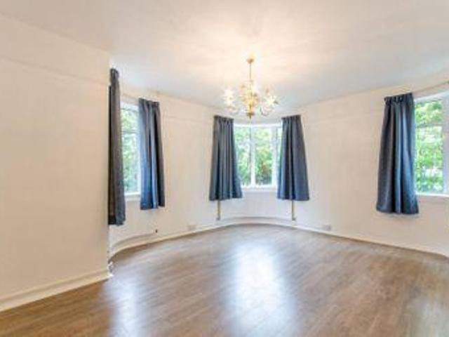 3 Bedrooms Flat for rent in Holders Hill Road, London, 1El, Hendon, London NW4