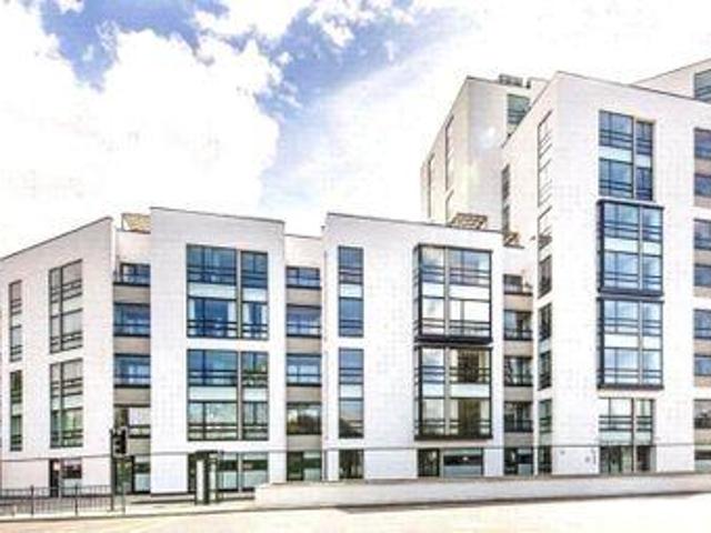 3 Bedrooms Flat for rent in Holland Park Avenue, Holland Park, London W11