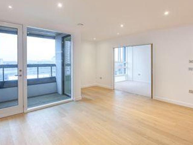 3 Bedrooms Flat for rent in Holland Park Avenue, London W11