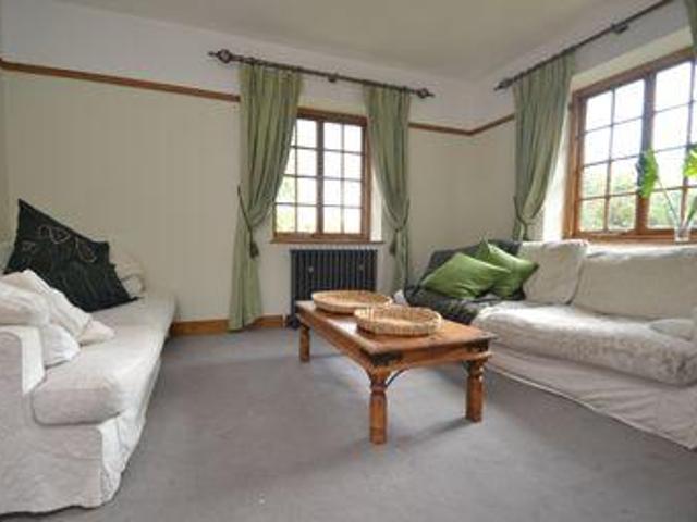 3 Bedrooms Flat for rent in Holly Bank, Muswell Hill, London N10