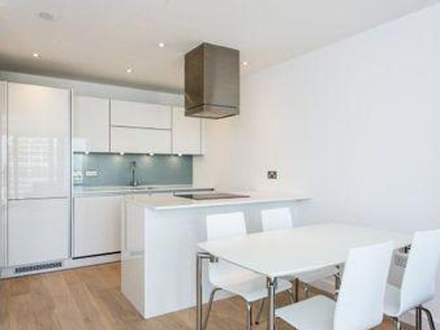 3 Bedrooms Flat for rent in Horizons Tower, Canary Wharf E14