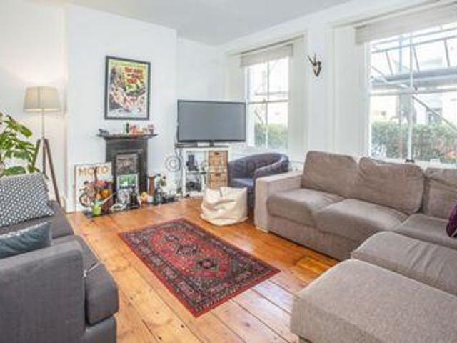 3 Bedrooms Flat for rent in Horton Road, London Fields E8