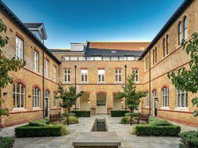 3 Bedrooms Flat for rent in Havanna Drive, London NW11