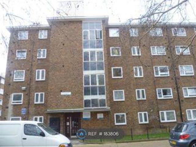 3 Bedrooms Flat for rent in Haymerele Road, London SE15