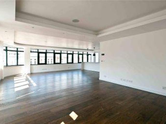 3 Bedrooms Flat for rent in Hallam Street, London W1W