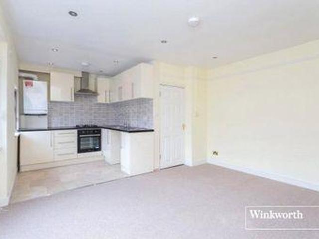 3 Bedrooms Flat for rent in Hamilton Road, London NW11