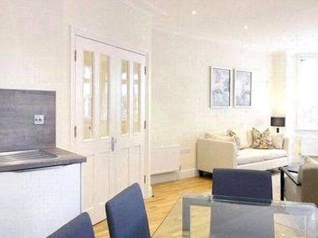 3 Bedrooms Flat for rent in Hamlet Gardens, 290 King Street, Ravenscourt Park, London W6