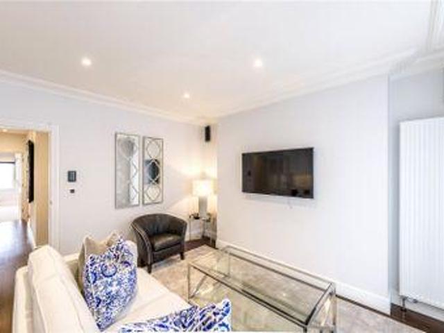 3 Bedrooms Flat for rent in Hamlet Gardens, Hammersmith, London W6