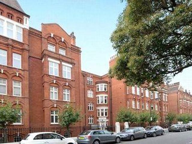 3 Bedrooms Flat for rent in Hamlet Gardens, Hammersmith W6