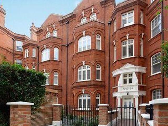 3 Bedrooms Flat for rent in Hamlet Gardens, London W6