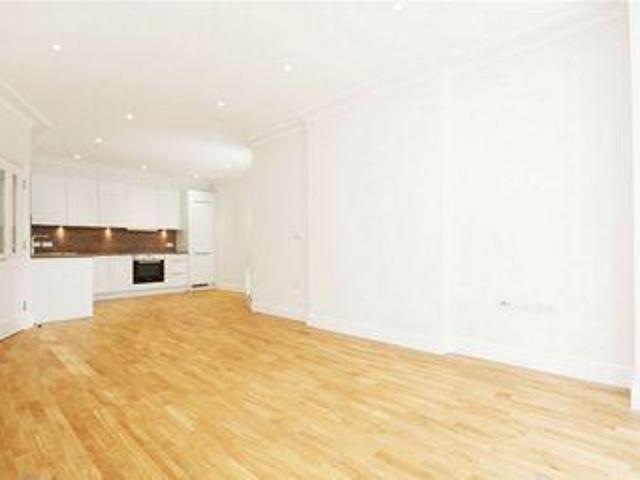 3 Bedrooms Flat for rent in Hamlet Gardens, London W6