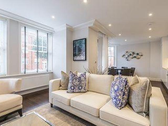3 Bedrooms Flat for rent in Hamlet Gardens, London W6