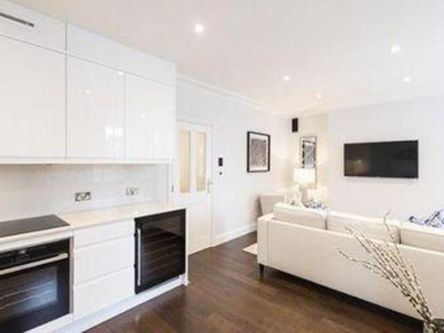3 Bedrooms Flat for rent in Hamlet Gardens, Ravenscourt Park, London W6