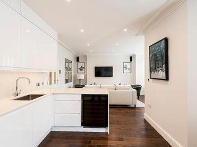 3 Bedrooms Flat for rent in Hamlet Gardens, Ravenscourt Park, London W6