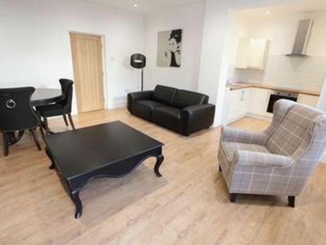 3 Bedrooms Flat for rent in Hancock Road, London E3