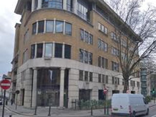 3 Bedrooms Flat for rent in Harcourt Street, London W1H