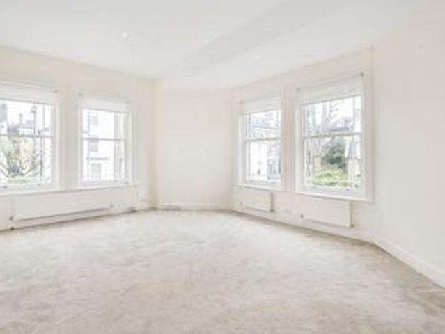 3 Bedrooms Flat for rent in Harcourt Terrace, London SW10