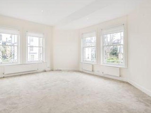 3 Bedrooms Flat for rent in Harcourt Terrace, London SW10