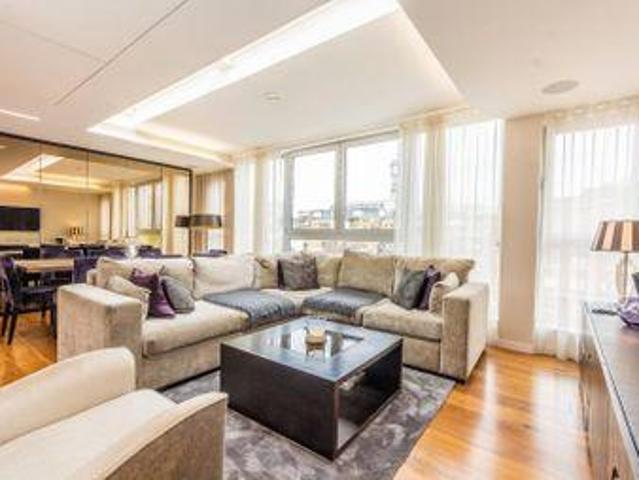 3 Bedrooms Flat for rent in Harley Street, Marylebone W1G