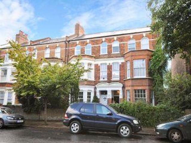 3 Bedrooms Flat for rent in Harvist Road, Queens Park, London NW6