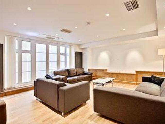 3 Bedrooms Flat for rent in Hepburn House, 113 Marsham Street, Westminster, London SW1P