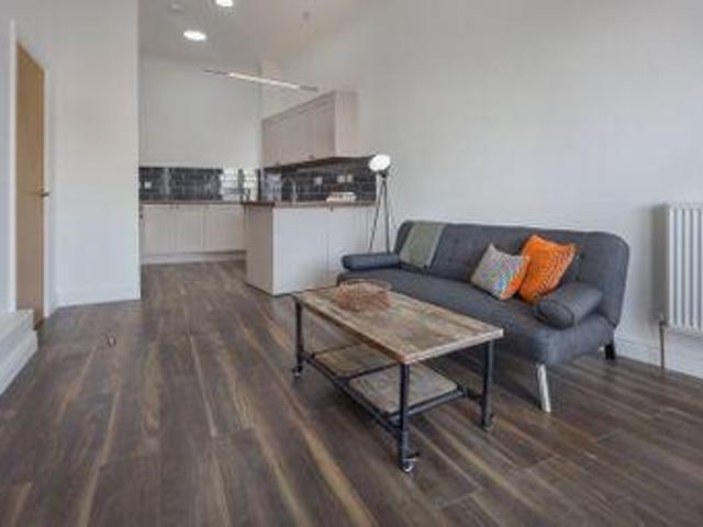 3 Bedrooms Flat for rent in Herbert Road, London SE18