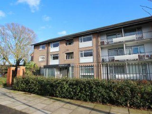 3 Bedrooms Flat for rent in Herons Lea, Sheldon Avenue, London N6