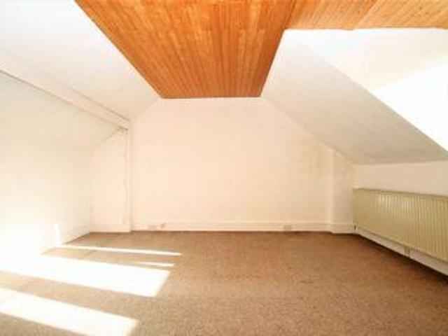 3 Bedrooms Flat for rent in Hide Road, Harrow HA1