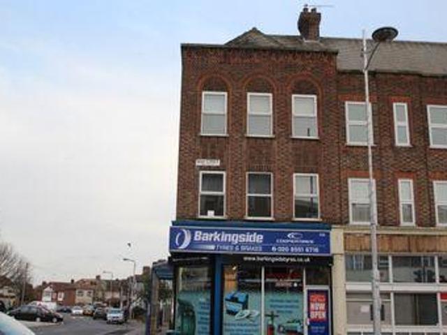 3 Bedrooms Flat for rent in High Street, Barkingside, Ilford IG6