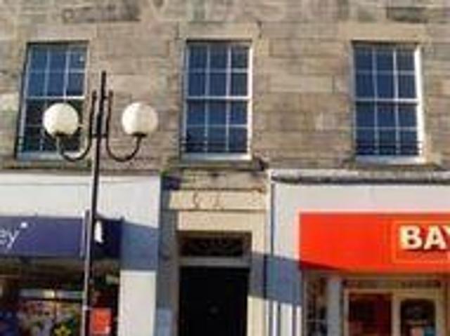 3 Bedrooms Flat for rent in High Street, Kirkcaldy KY1