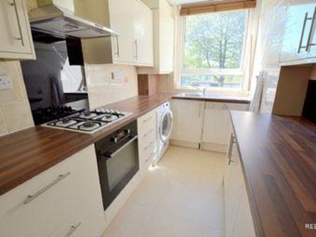 3 Bedrooms Flat for rent in Highgate Edge, Great North Road, East Finchley, London N2