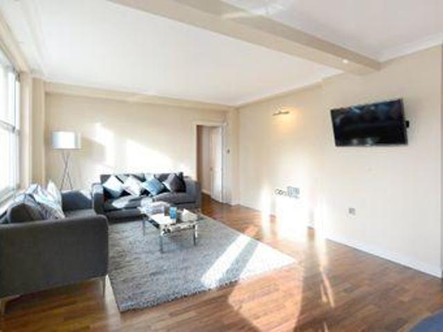 3 Bedrooms Flat for rent in Hill Street, Mayfair, London W1J