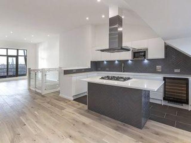 3 Bedrooms Flat for rent in Hutchings Wharf, 1 Hutchings Street, Canary Wharf, London E14