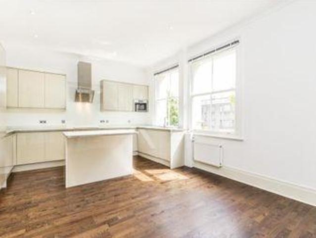 3 Bedrooms Flat for rent in Hyde Park Street, Hyde Park W2