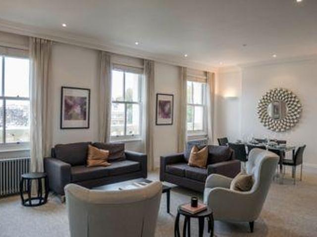 3 Bedrooms Flat for rent in Hyde Park Street, Marble Arch W2