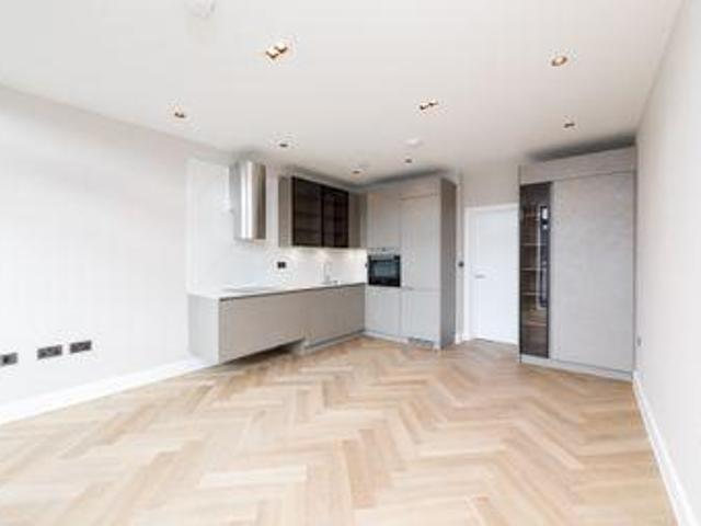 3 Bedrooms Flat for rent in Infinity Heights, Kingsland Road, Haggerston E8