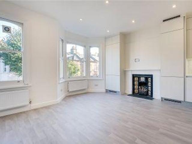 3 Bedrooms Flat for rent in Ingelow Road, London SW8