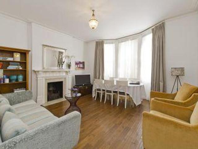 3 Bedrooms Flat for rent in Ilchester Mansions, Abingdon Road, London W8