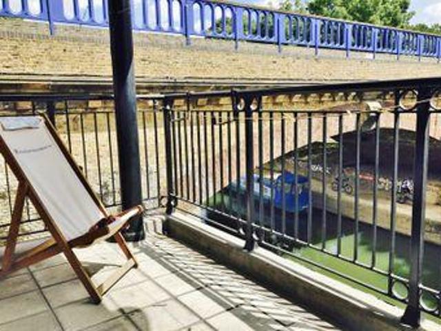 3 Bedrooms Flat for rent in Island Row, Limehouse, London E14
