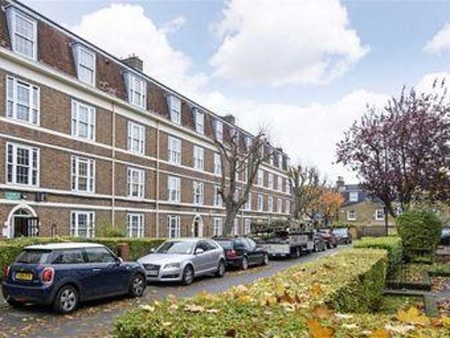 3 Bedrooms Flat for rent in John Keall House, Henry Jackson Road, Putney SW15